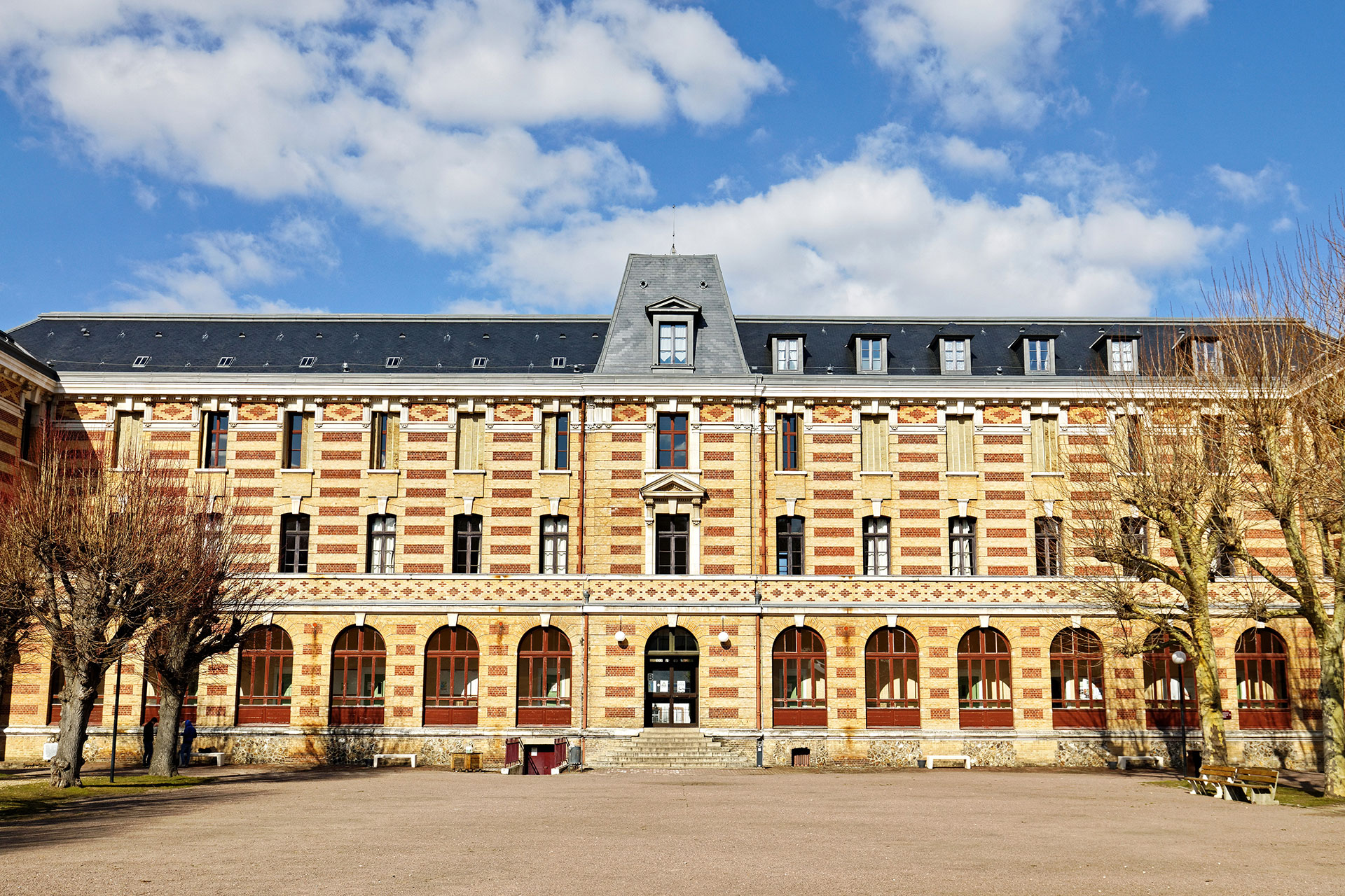 Structures de formation et de recherche - Université de Rouen Normandie